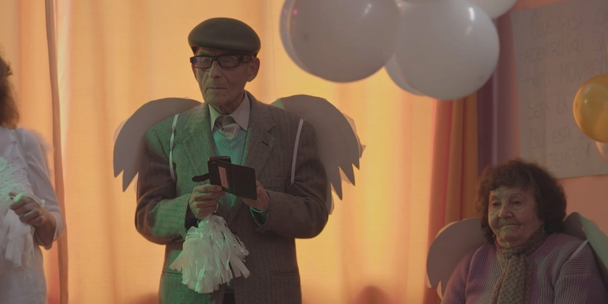 The Mole Agent - Filmkrant